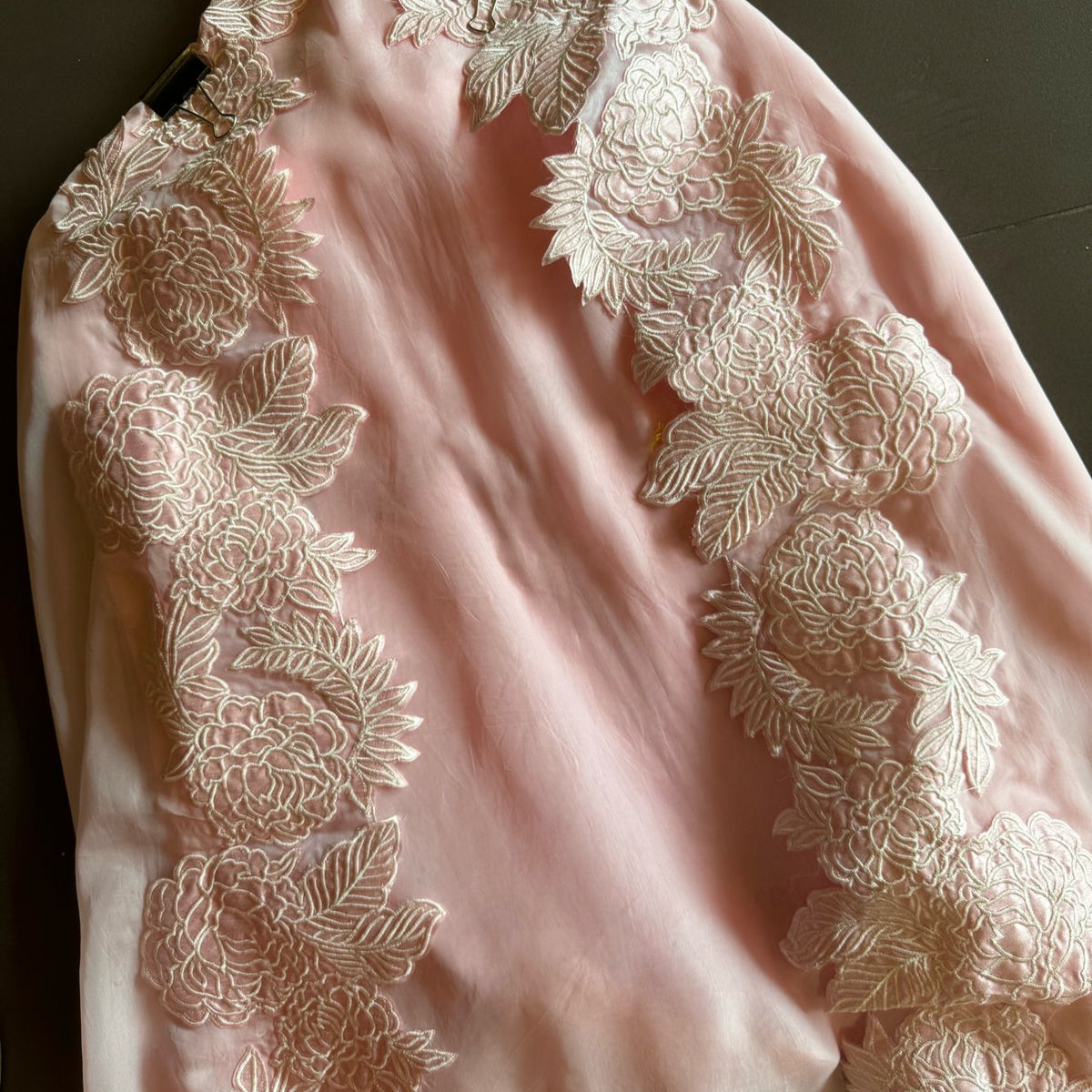 Super soft and Flowy organza with beautiful cushioning pattern on the ...