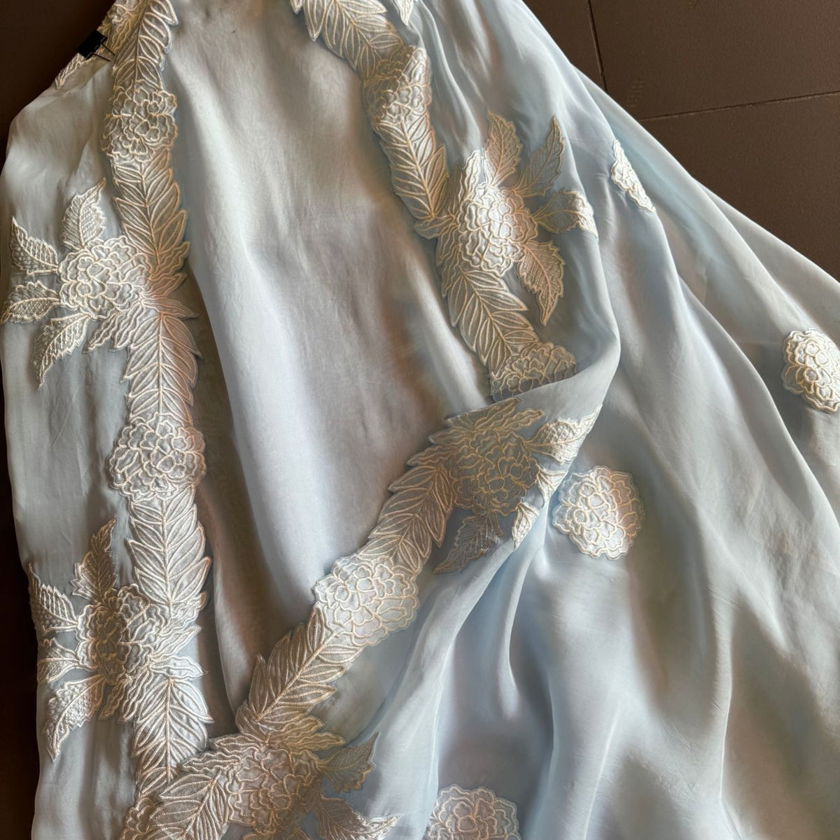 Super soft and Flowy organza with beautiful cushioning pattern on the ...