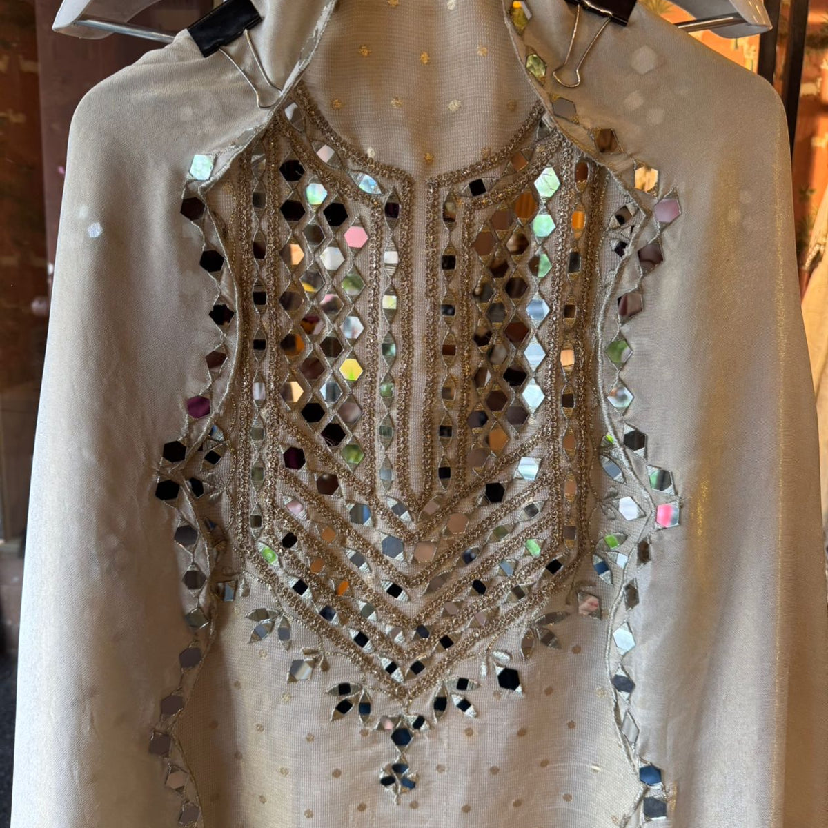 Tissue Off-white/ivory with a subtle sheen – Aisha Creations